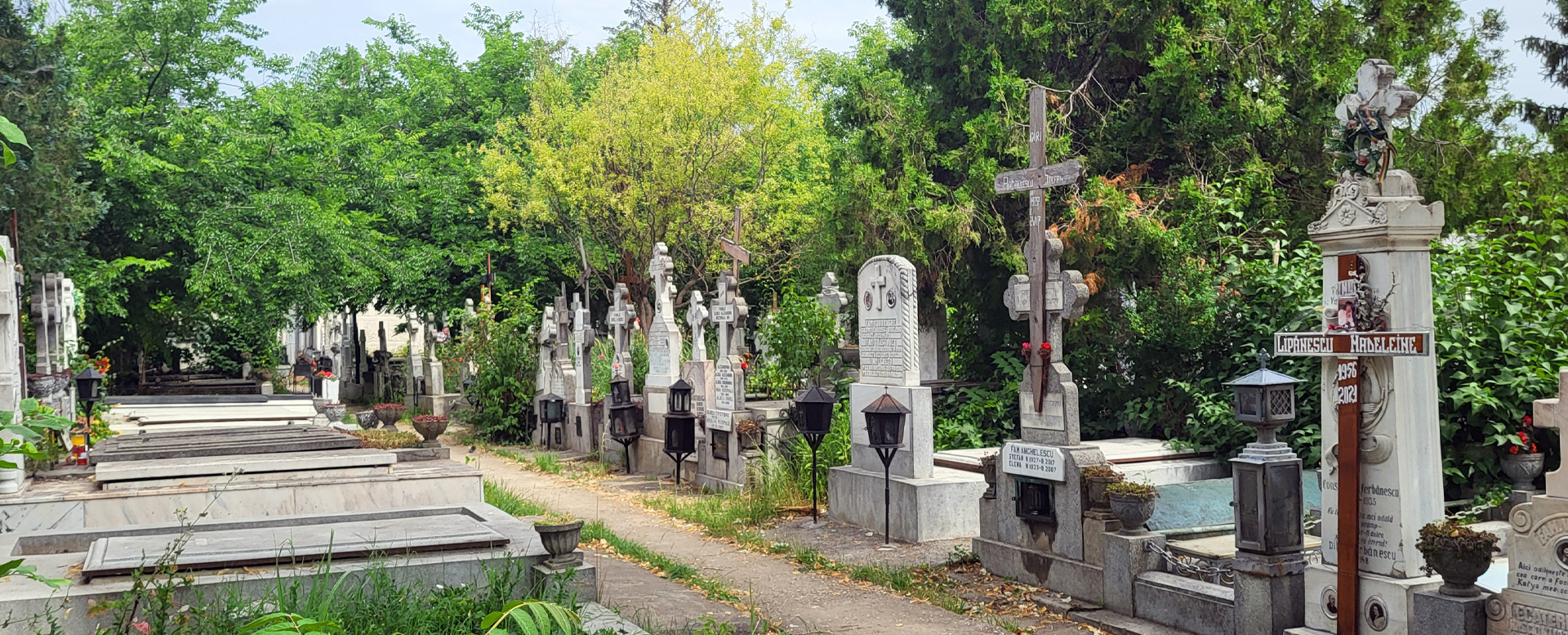 Cimitirul Cărămidarii de Jos - Parohia Cărămidarii De Jos